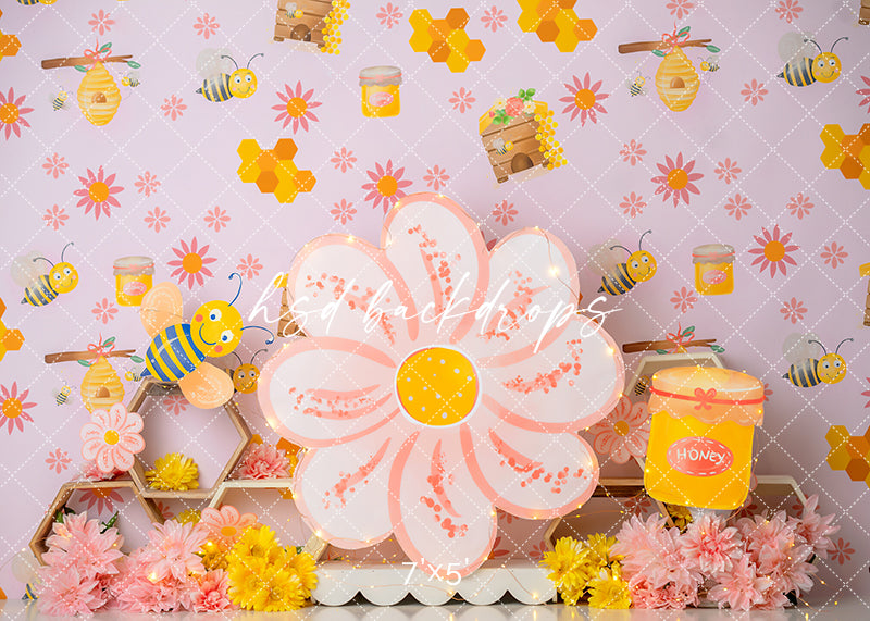 Honey Bee Photo Backdrop for Spring or Summer Cake Smash Photoshoot